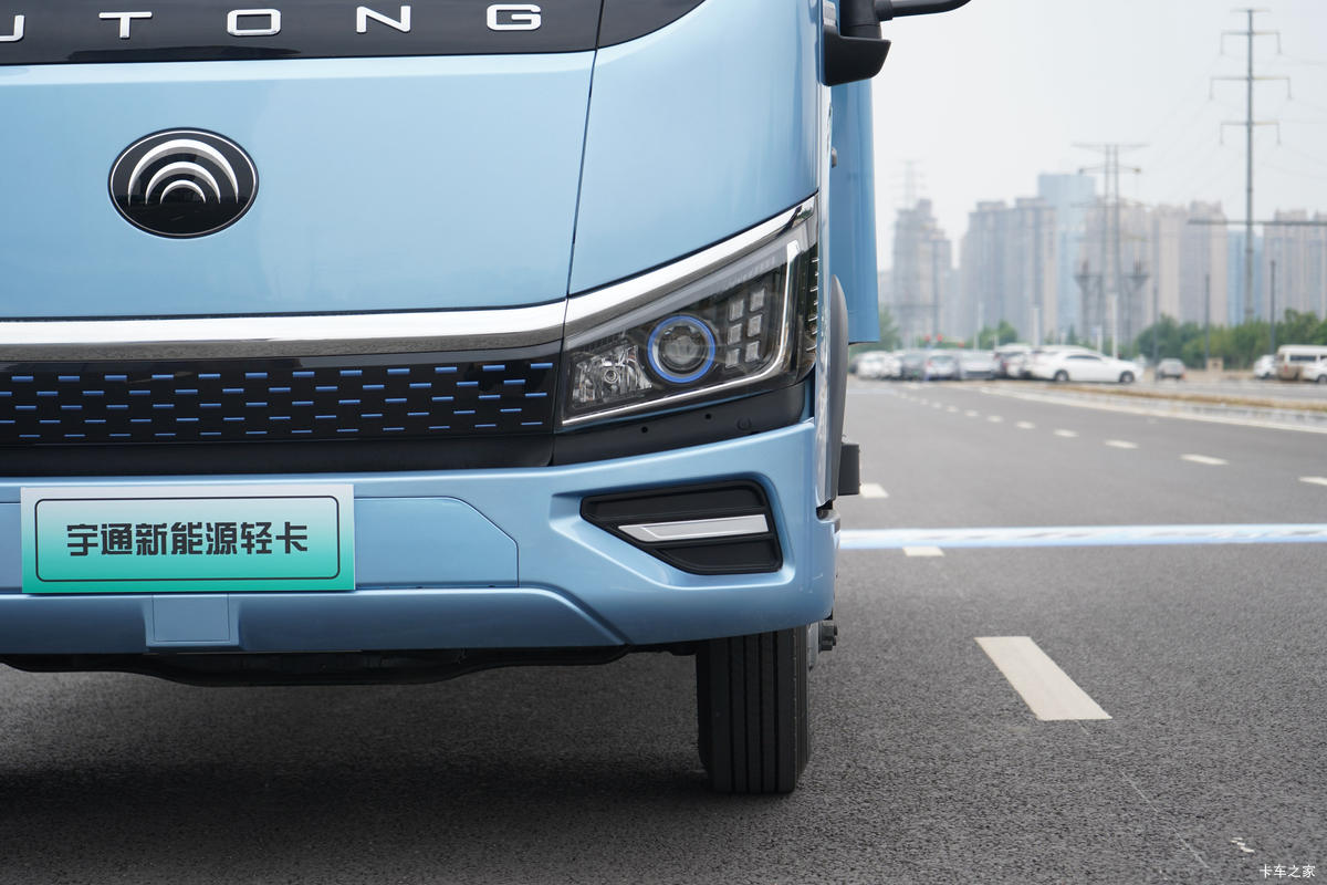 【图】宇通轻卡 T3 4.5T 4.2米单排纯电动厢式轻卡88.87kWh_实拍图片_1677527_卡车之家