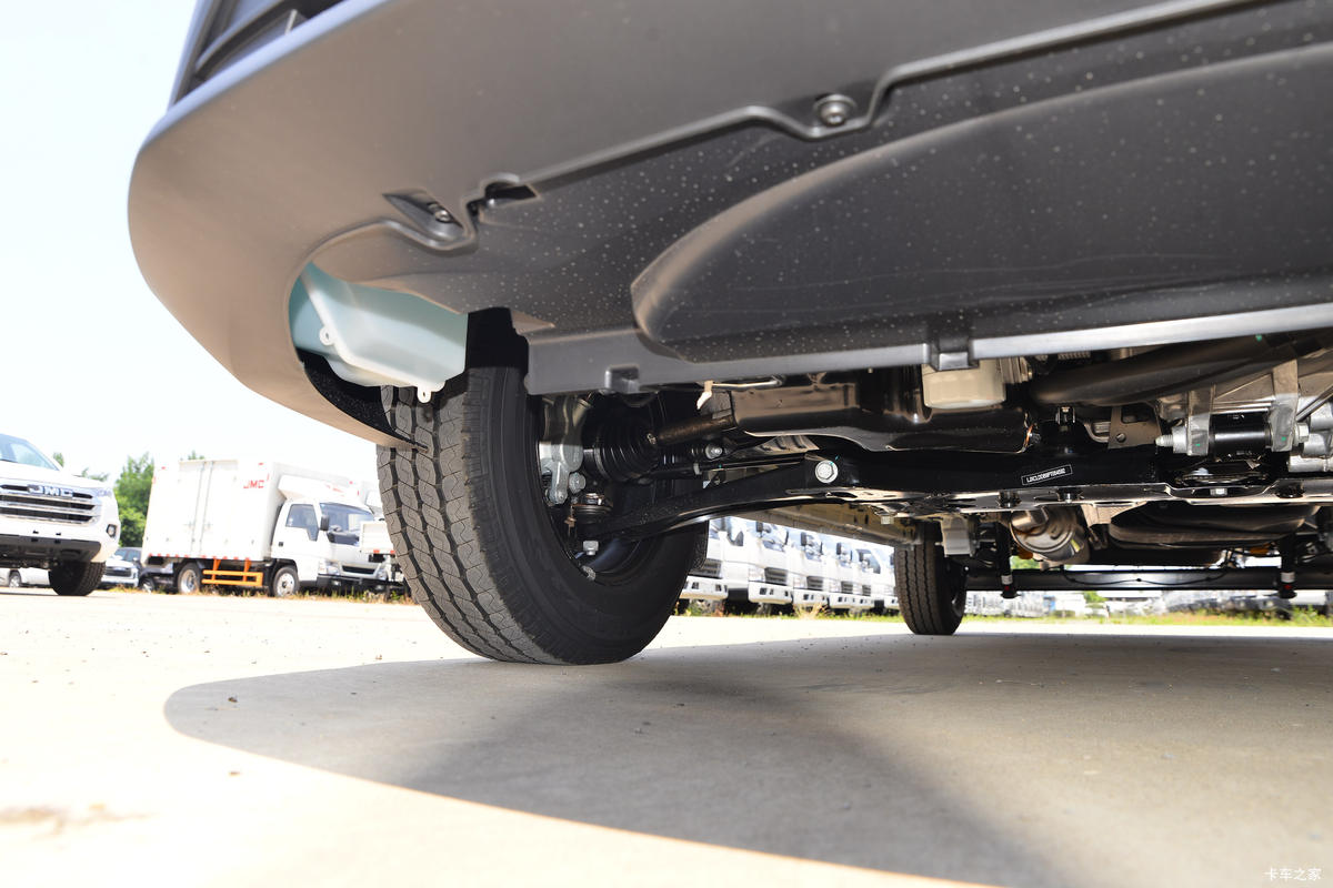 【图】江铃汽车 新全顺 2023款 143马力 6/7/8/9座 2.0T柴油 5档手动 短轴低顶多用途乘用车(国六)_实拍图片 ...