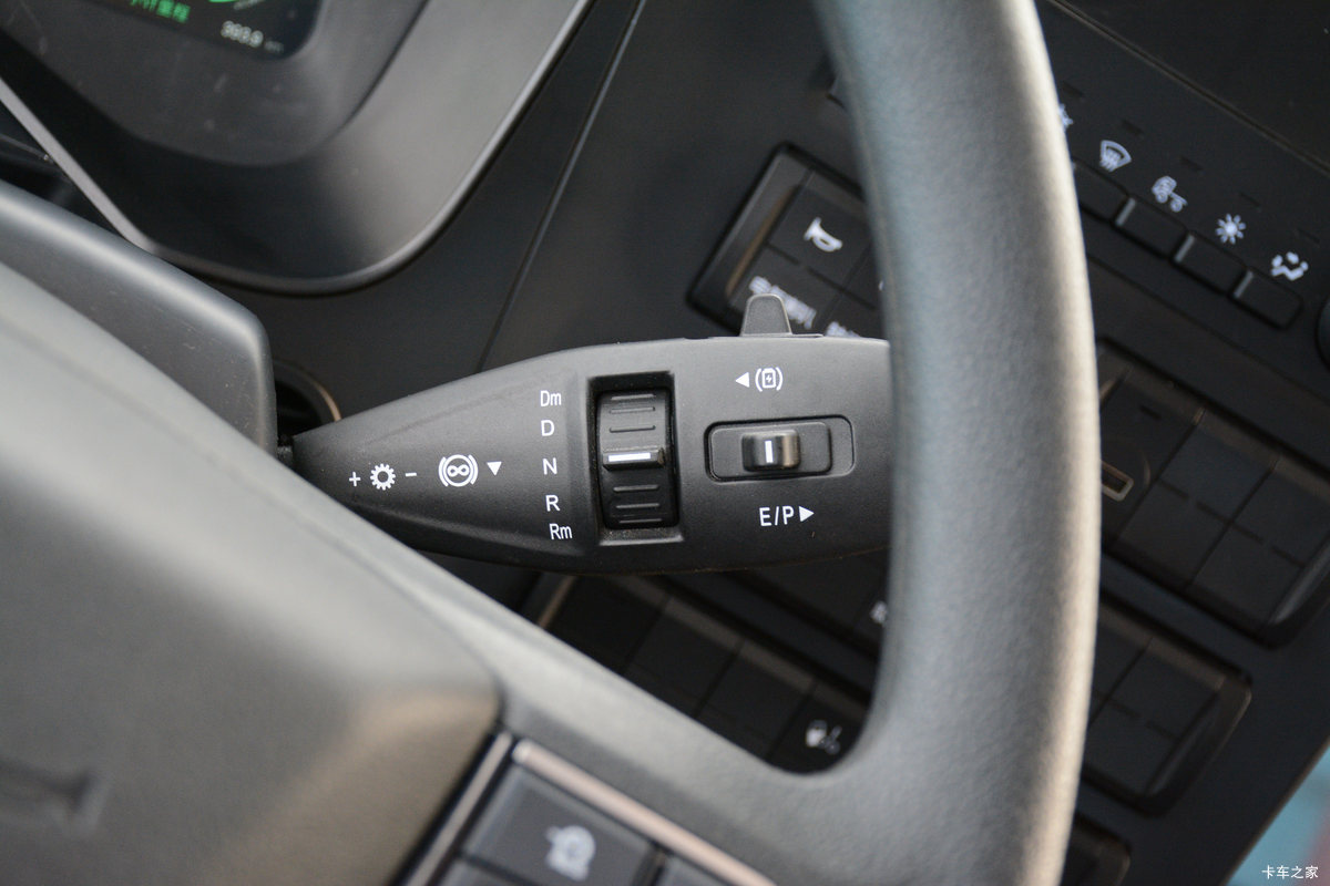 【图】三一工程车辆 31T 8X4 8米电动自卸车(SYM3311ZZX9BEV)423kWh_实拍图片_1708472_卡车之家