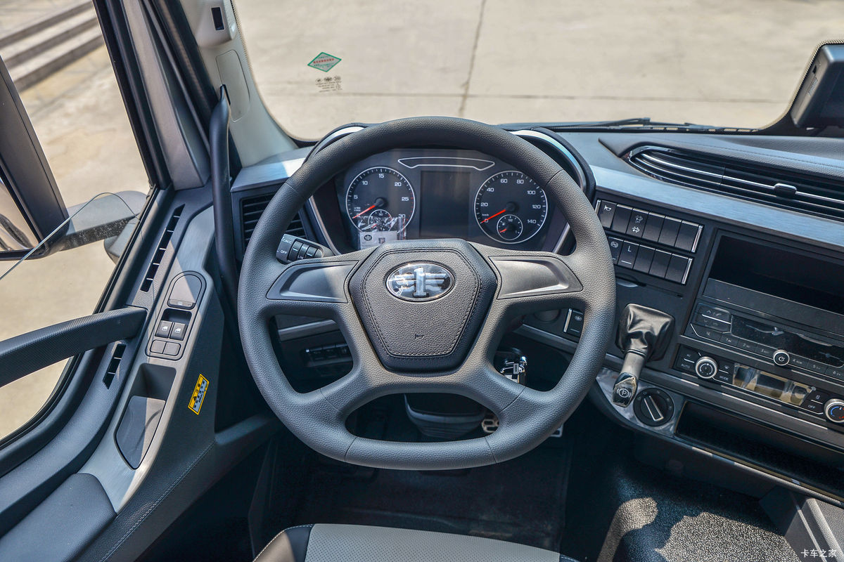 【图】一汽解放 J6E重卡 520马力 4X2 AMT自动档牵引车(CA4180P66K25E6)_实拍图片_1721439_卡车之家