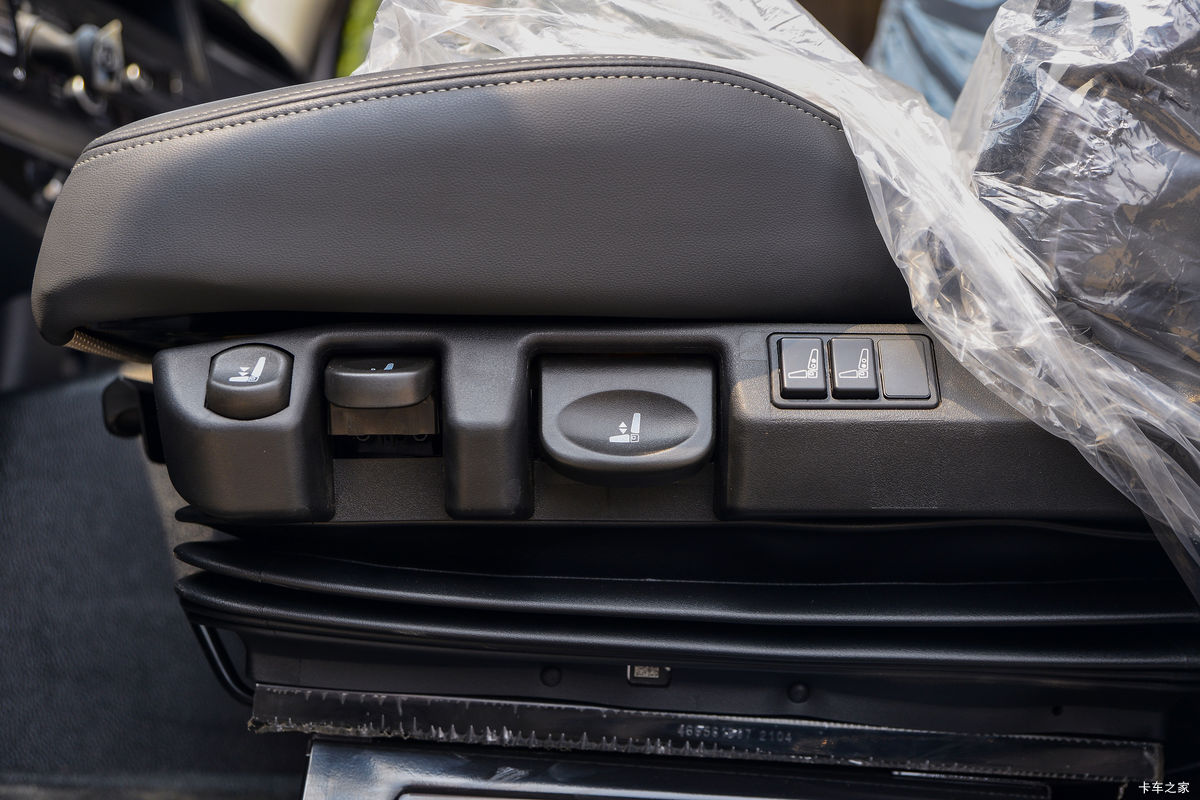 【图】一汽解放 J6E重卡 520马力 4X2 AMT自动档牵引车(CA4180P66K25E6)_实拍图片_1721439_卡车之家