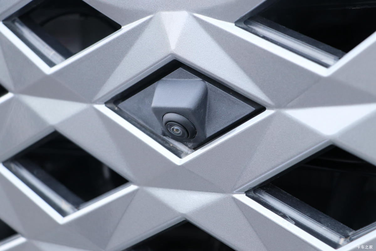 【图】福田 欧曼银河 680马力 6X4 AMT自动档牵引车_实拍图片_1725235_卡车之家