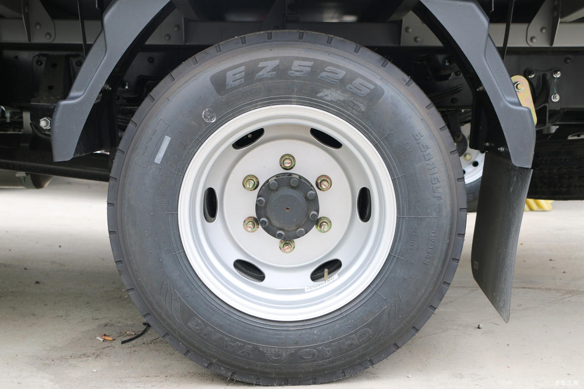 【图】中国重汽HOWO 小将 140马力 3.6米单排栏板小卡(国六)(ZZ1047F3112F145)_实拍图片_1732380_卡车之家