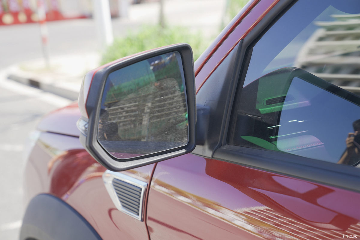 【图】江淮T8PRO 2023款 锐行版 2.0T柴油 170马力 自动四驱 标双排皮卡_实拍图片_1737675_卡车之家