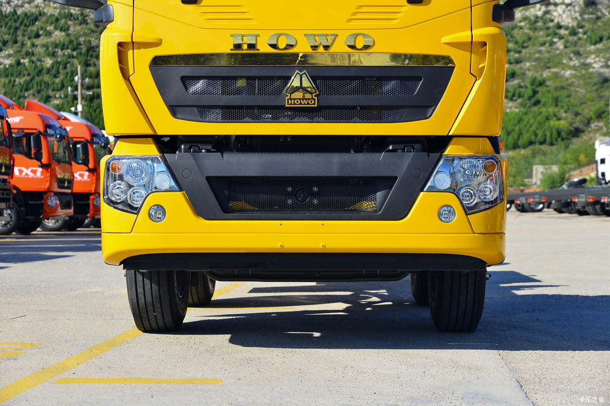 【图】中国重汽 HOWO TX 330马力 6X2 7.8米栏板载货车(国六)(ZZ1257N43CJF1)_实拍图片_1738985_卡车之家