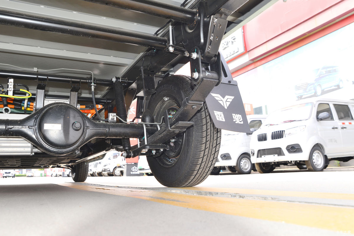 【图】雷驰 仁T10 1.5T 2.015米单排电动栏板微卡12.3kWh_实拍图片_1744844_卡车之家