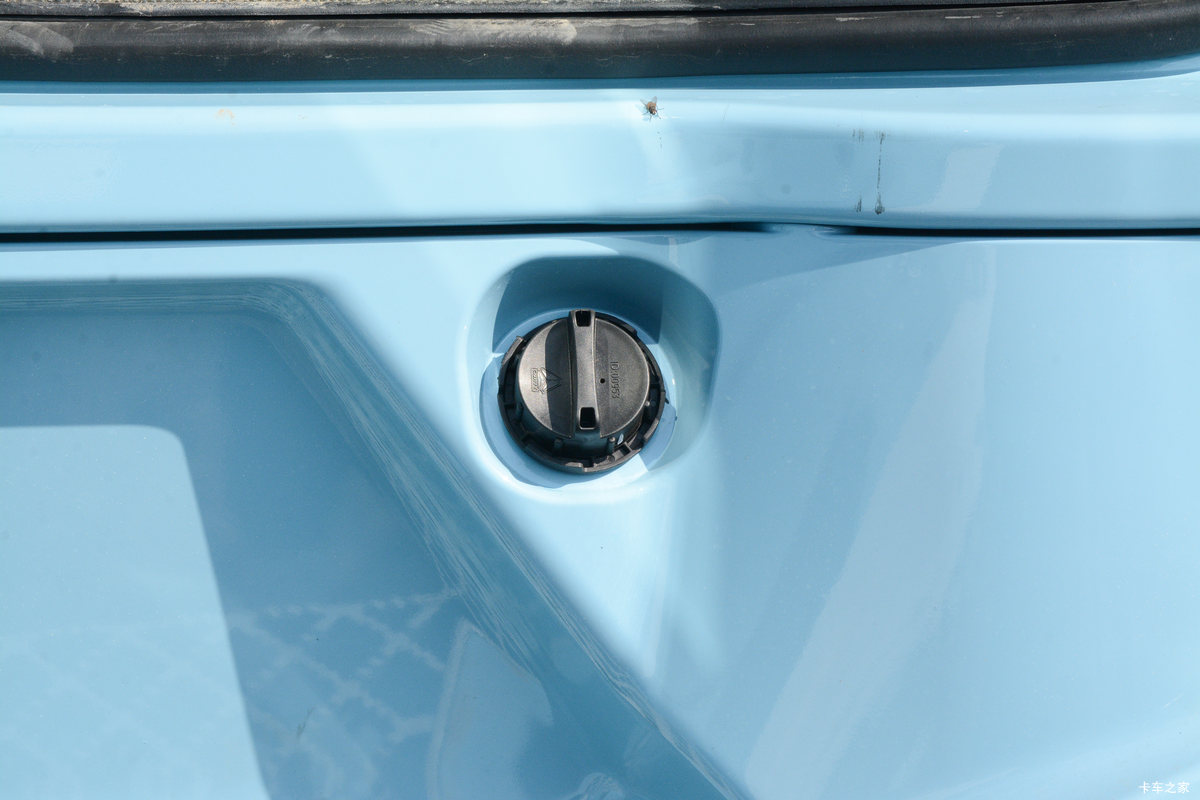 【图】中国重汽 HOWO TH7重卡 570马力 6X4 AMT自动挡牵引车(国六)_实拍图片_1748702_卡车之家