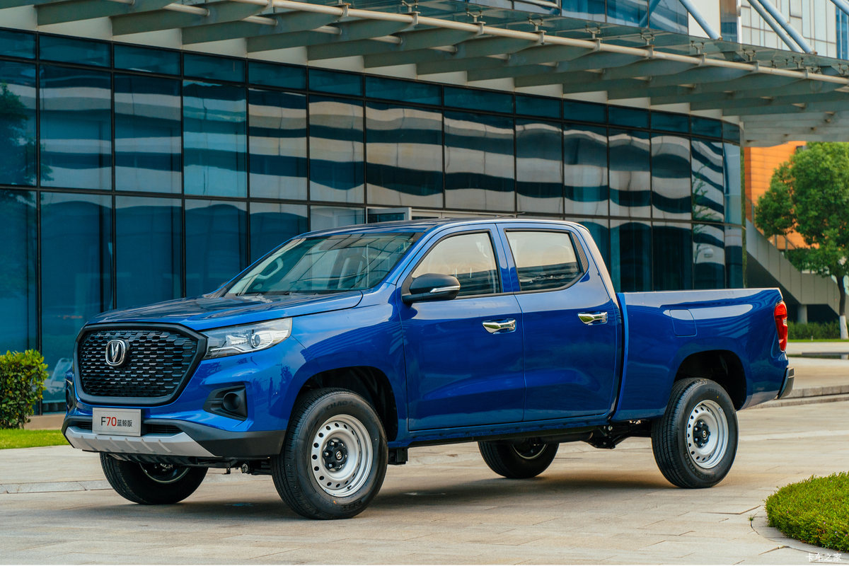 【图】长安 F70 蓝鲸版 创富型 2.0T汽油 233马力 自动两驱 长轴双排皮卡_实拍图片_1749751_卡车之家