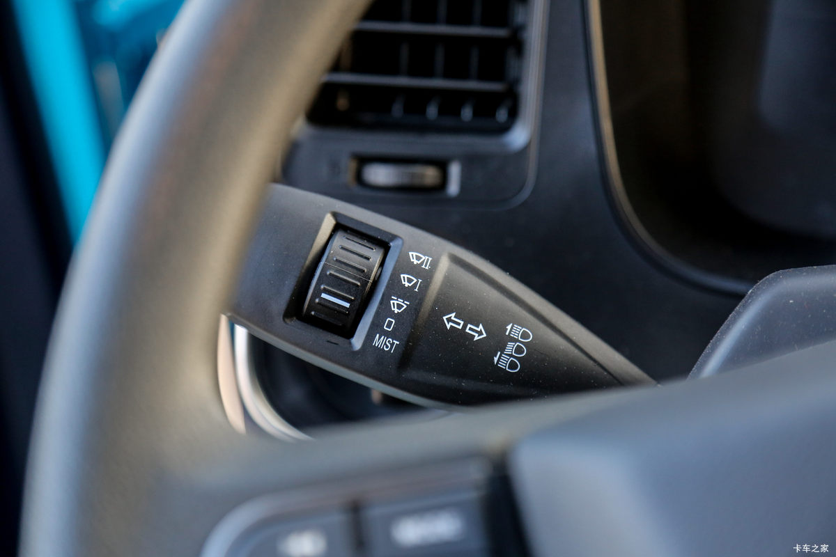 【图】三一重卡 江山SE 6X4 换电式纯电动牵引车(HQC42503SWSEV2)388kWh_实拍图片_1753653_卡车之家