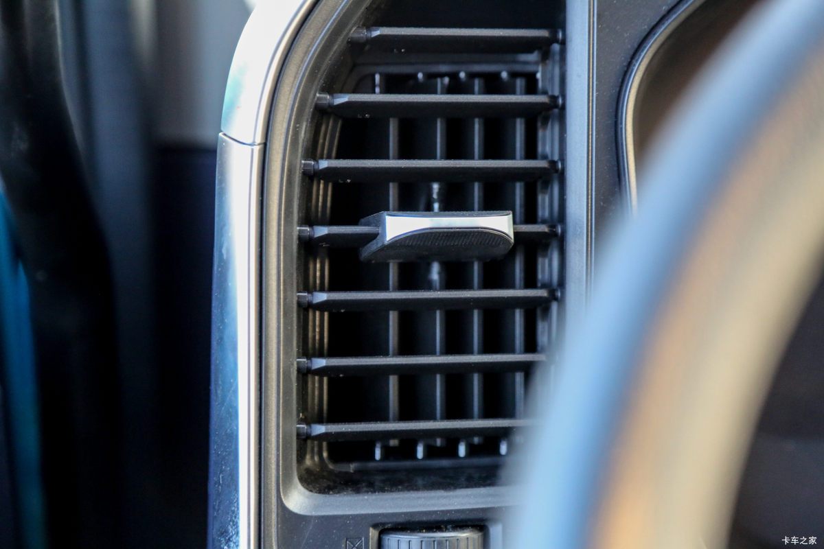 【图】三一重卡 江山SE 6X4 换电式纯电动牵引车(HQC42503SWSEV2)388kWh_实拍图片_1753653_卡车之家