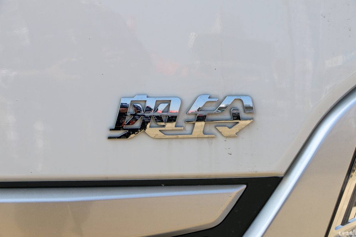 【图】福田 奥铃新捷运 青春无敌版 146马力 4.17米单排栏板轻卡(中体)(BJ1045V9JBA-AB8)_实拍图片_1753785_卡车之家