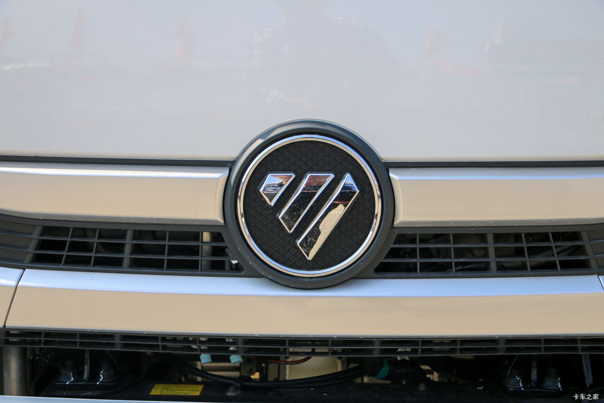 【图】福田 奥铃新捷运 青春无敌版 146马力 4.17米单排栏板轻卡(中体)(BJ1045V9JBA-AB8)_实拍图片_1753785_卡车之家