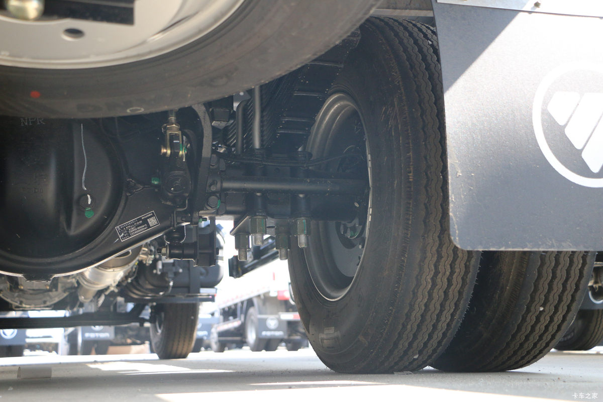 【图】福田 奥铃新捷运 青春无敌版 146马力 4.17米单排栏板轻卡(中体)(BJ1045V9JBA-AB8)_实拍图片_1753847_卡车之家