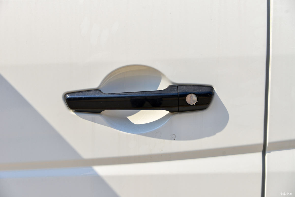 【图】长安跨越 跨越星V7EV 智享型 2.9T 2座 4.8米纯电动厢式运输车(对开门)38.64kWh_实拍图片_1754137_卡车之家