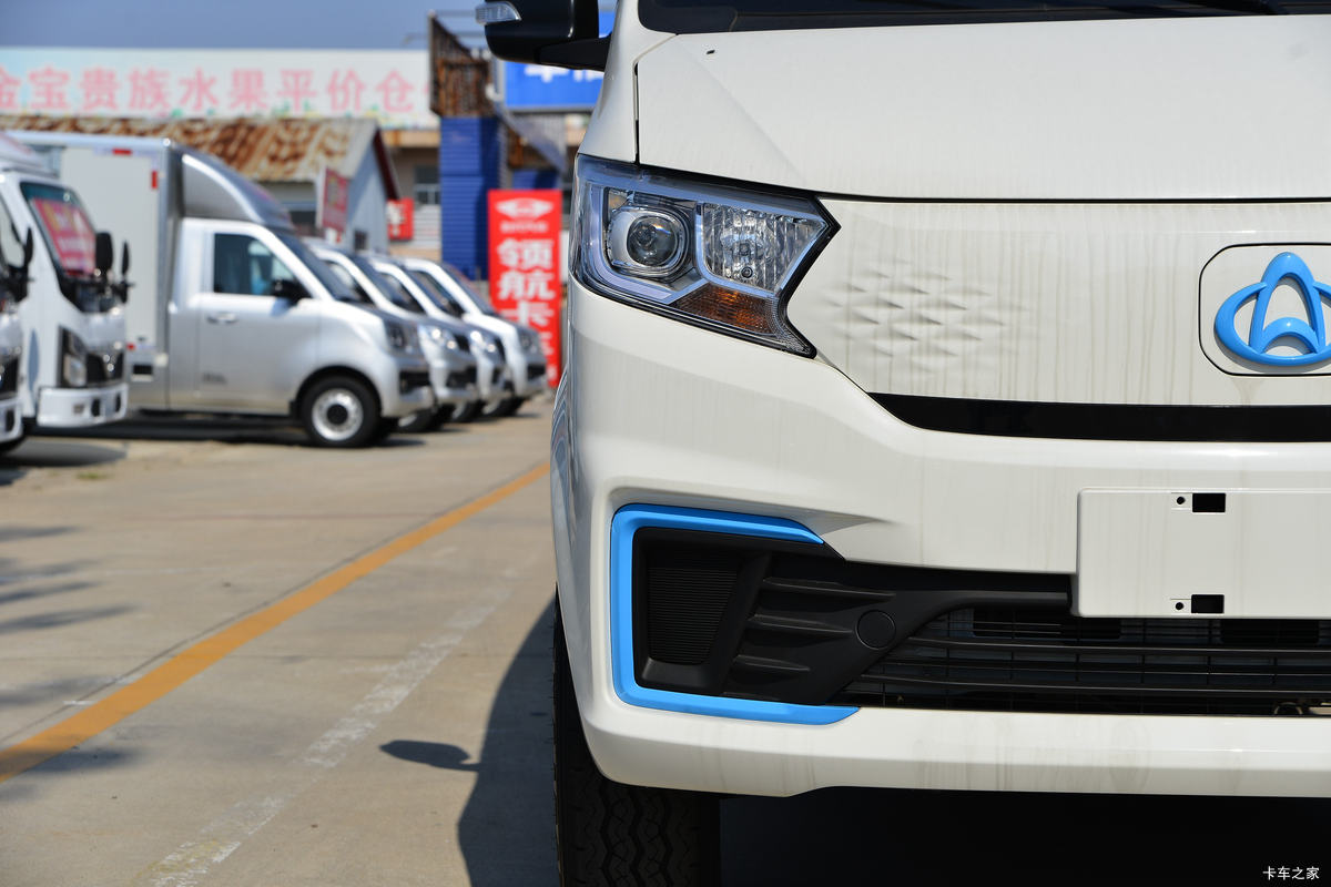 【图】长安跨越 跨越星V7EV 智享型 2.9T 2座 4.8米纯电动厢式运输车(对开门)38.64kWh_实拍图片_1754137_卡车之家