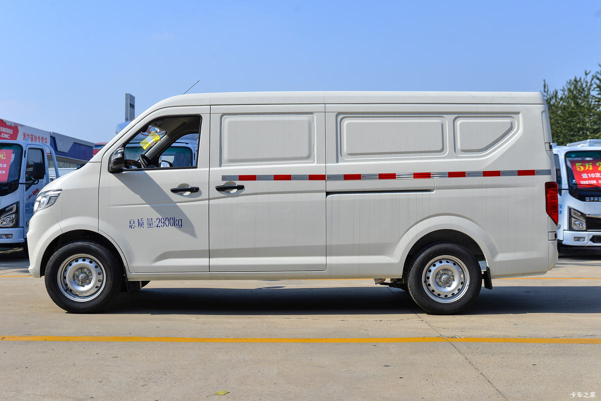 【图】长安跨越 跨越星V7EV 智享型 2.9T 2座 4.8米纯电动厢式运输车(对开门)38.64kWh_实拍图片_1754137_卡车之家