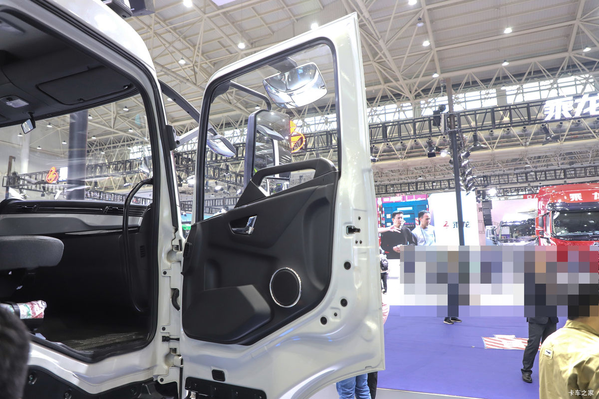 【图】东风商用车 天锦KR 18T 4X2 6.8米排半纯电动仓栅式载货车332kWh_实拍图片_1772374_卡车之家