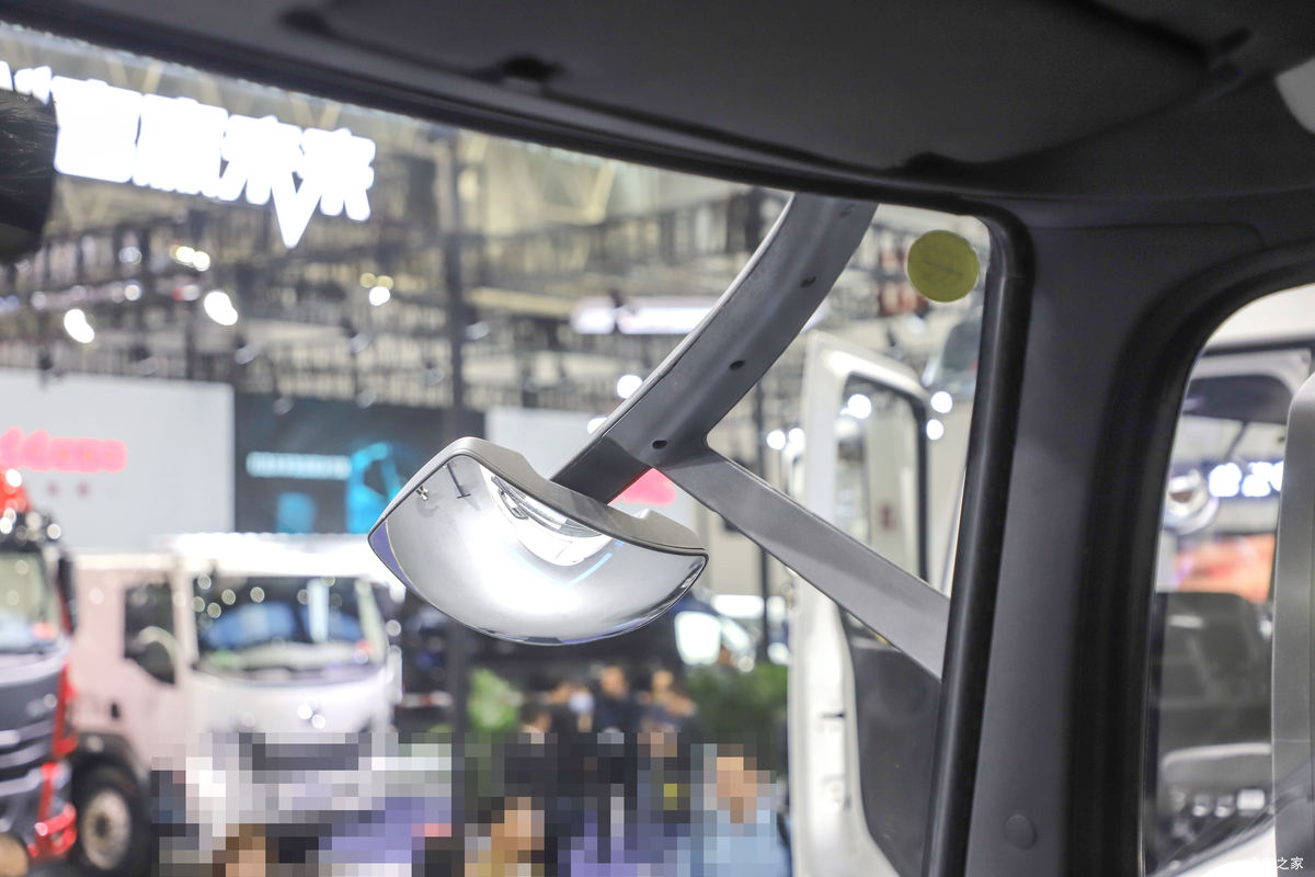 【图】东风商用车 天锦KR 18T 4X2 6.8米排半纯电动仓栅式载货车332kWh_实拍图片_1772374_卡车之家