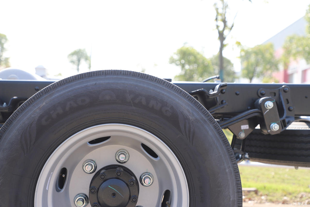 【图】江淮 帅铃HS6 4.5T 4.15米单排插电式混合动力厢式轻卡(HFC5041XXYPHEV2)15.5kWh_实拍图片_1776539_卡车之家