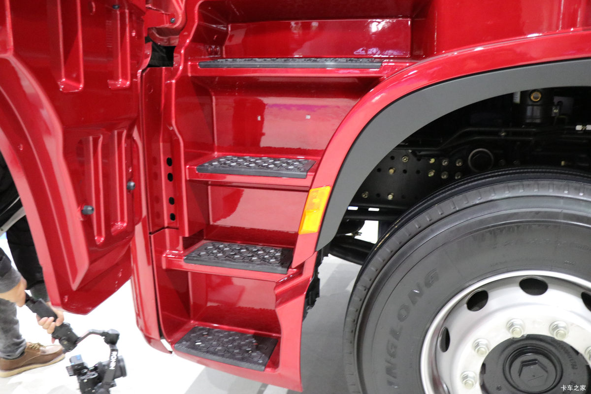 【图】陕汽重卡 德龙X5000S 经典版 480马力 8X4 9.5米CNG自动档仓栅式载货车(SX5319CCYXD456T-S)_实拍图片 ...