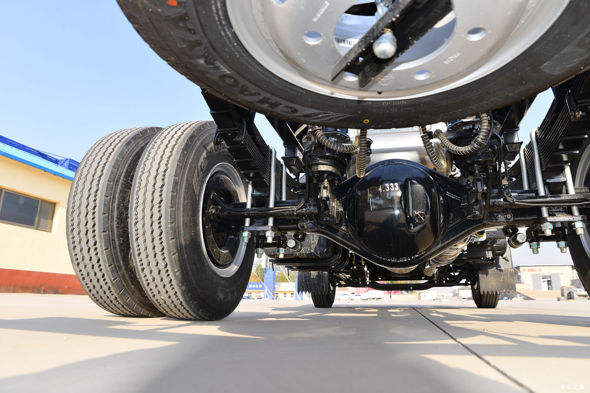 【图】中国重汽HOWO 悍将 170马力 4.15米单排仓栅式轻卡(万里扬8档)(ZZ5097CCYG3315F191)_实拍图片 ...