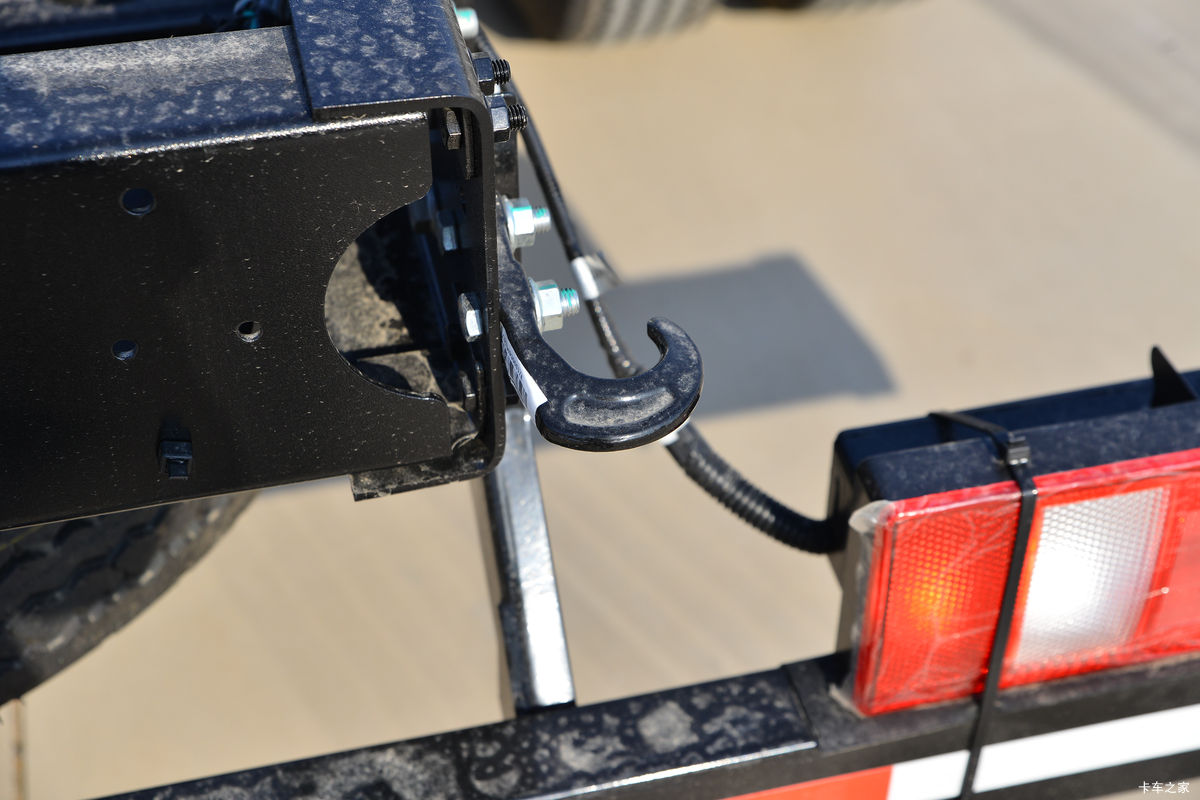 【图】中国重汽HOWO 悍将 170马力 4.15米单排仓栅式轻卡(万里扬8档)(ZZ5097CCYG3315F191)_实拍图片 ...