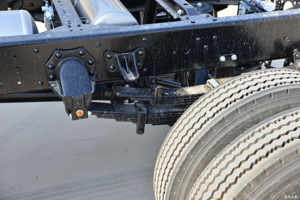 【图】中国重汽HOWO 悍将 170马力 4.15米单排仓栅式轻卡(万里扬8档)(ZZ5097CCYG3315F191)_实拍图片 ...