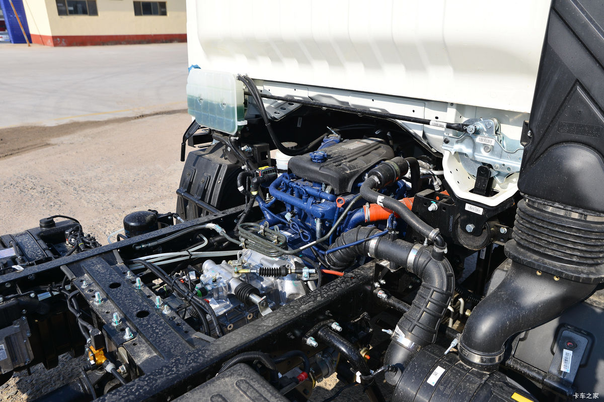 【图】中国重汽HOWO 悍将 160马力 4.15米单排厢式轻卡(ZZ5047XXYC3215F145)_实拍图片_1791784_卡车之家