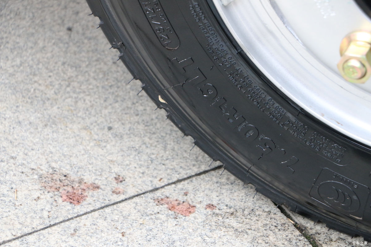 【图】解放 虎6G宽体 重载板 单排插电式混合动力栏板轻卡(CA1040P40K1L2PHEVA84)14.02kWh_实拍图片 ...