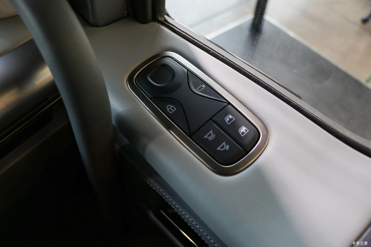 【图】远程 星瀚H 25T 6X4 甲醇混合动力牵引车(HN4250X17C9PHEVY)_实拍图片_1809340_卡车之家