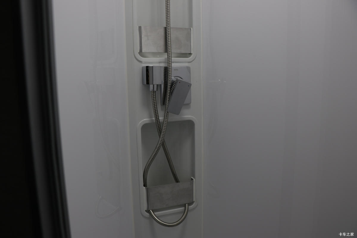 【图】远程 星瀚H 25T 6X4 甲醇混合动力牵引车(HN4250X17C9PHEVY)_实拍图片_1809340_卡车之家