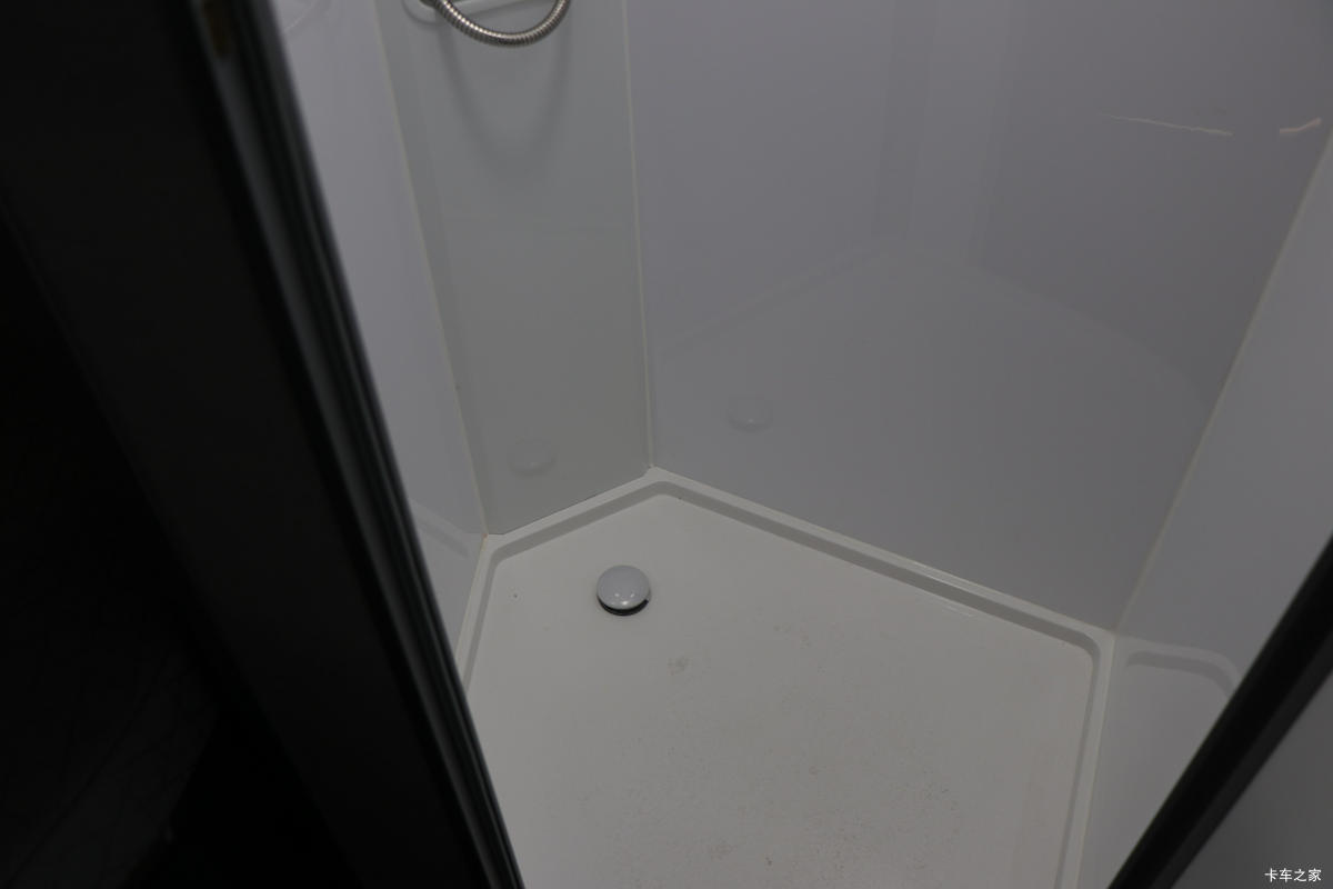 【图】远程 星瀚H 25T 6X4 甲醇混合动力牵引车(HN4250X17C9PHEVY)_实拍图片_1809340_卡车之家