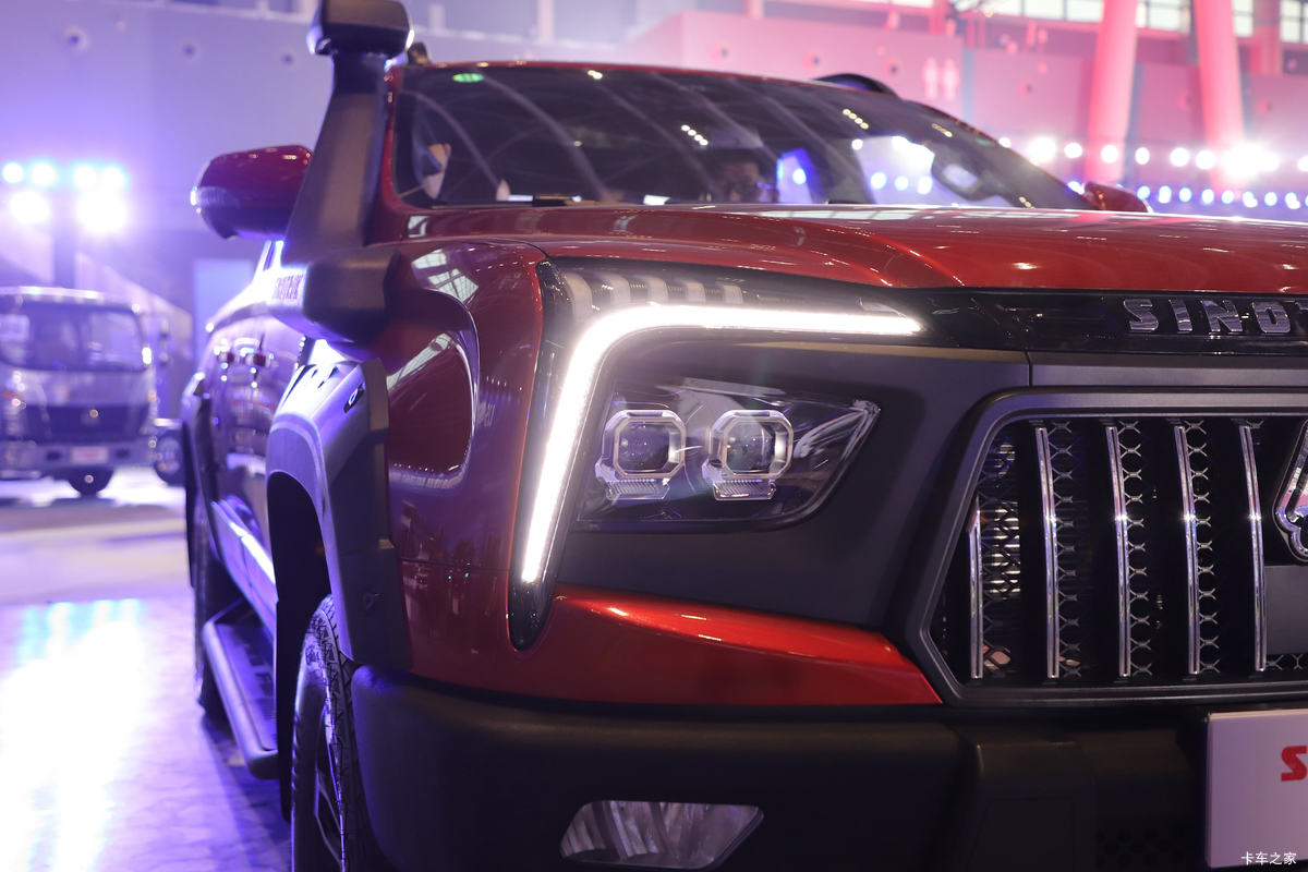 【图】中国重汽 搏胜S9 2024款 越野型探索版 2.0T柴油 190马力 自动四驱 标轴双排皮卡_实拍图片_1815005_卡车之家