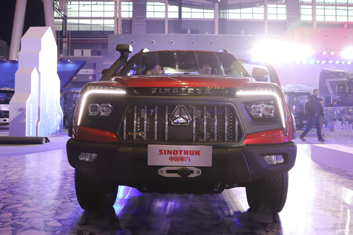 【图】中国重汽 搏胜S9 2024款 越野型探索版 2.0T柴油 190马力 自动四驱 标轴双排皮卡_实拍图片_1815005_卡车之家