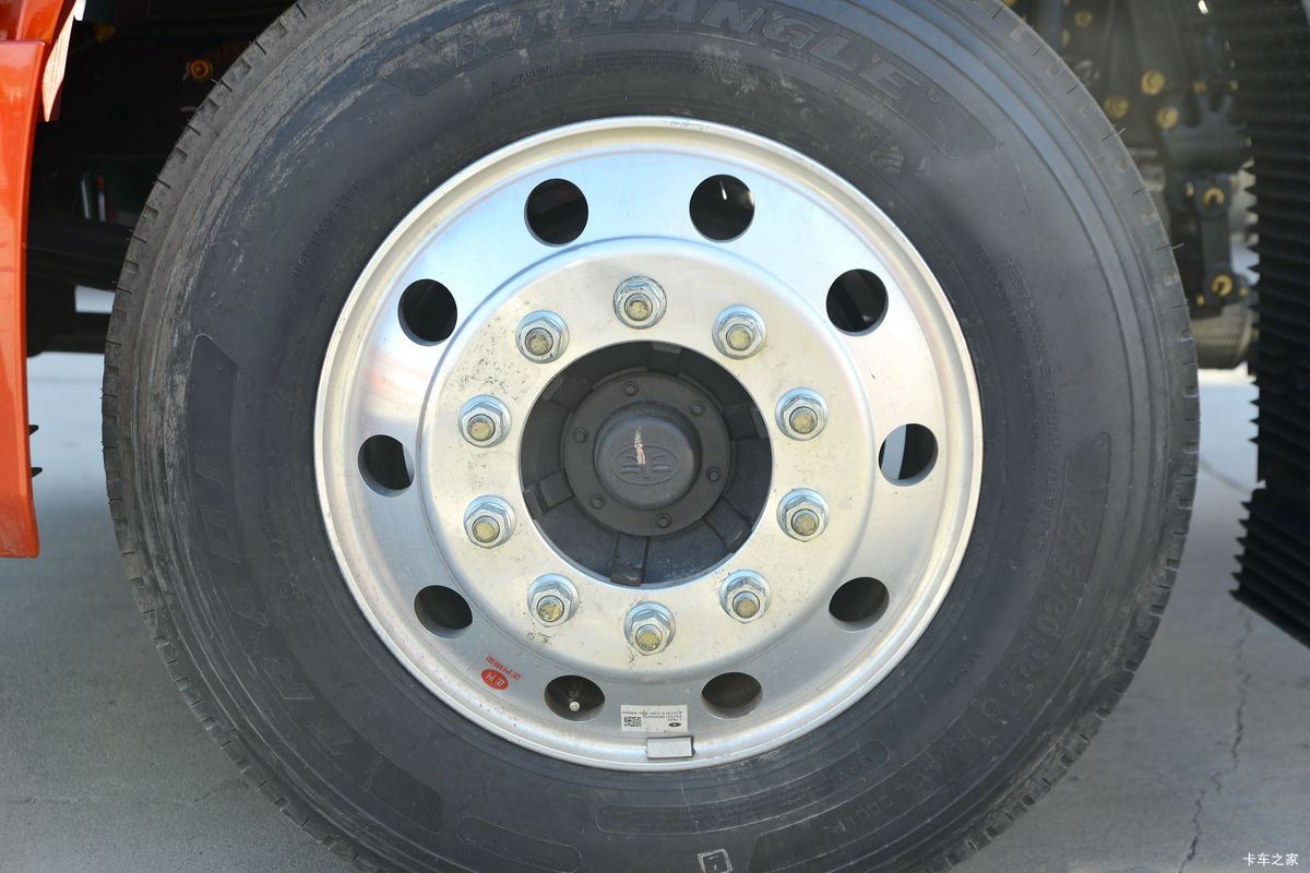 【图】一汽解放 J6G 领航版 320马力 4X2 6.75米AMT自动档栏板载货车(CA1181P62K1L4E6)_实拍图片 ...