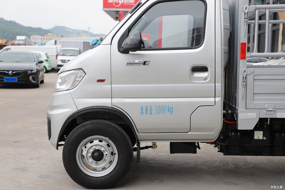 【图】东风 EV80 3T 3.05米单排纯电动仓栅式轻卡(DFA5030CCYCBEV1)41.86kWh_实拍图片_1859006_卡车之家