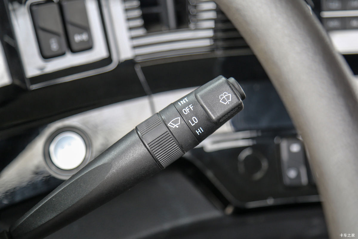 【图】比亚迪T25 25T 6X4 4.2方纯电动混凝土搅拌运输车(BYD5250GJBBEV1)376.8kWh_实拍图片_1871773_卡车之家