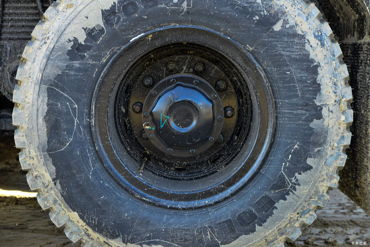 【图】东风商用车 天龙KC重卡 擎天版 465马力 8X4 6.8米自卸车(国六)_实拍图片_1932353_卡车之家