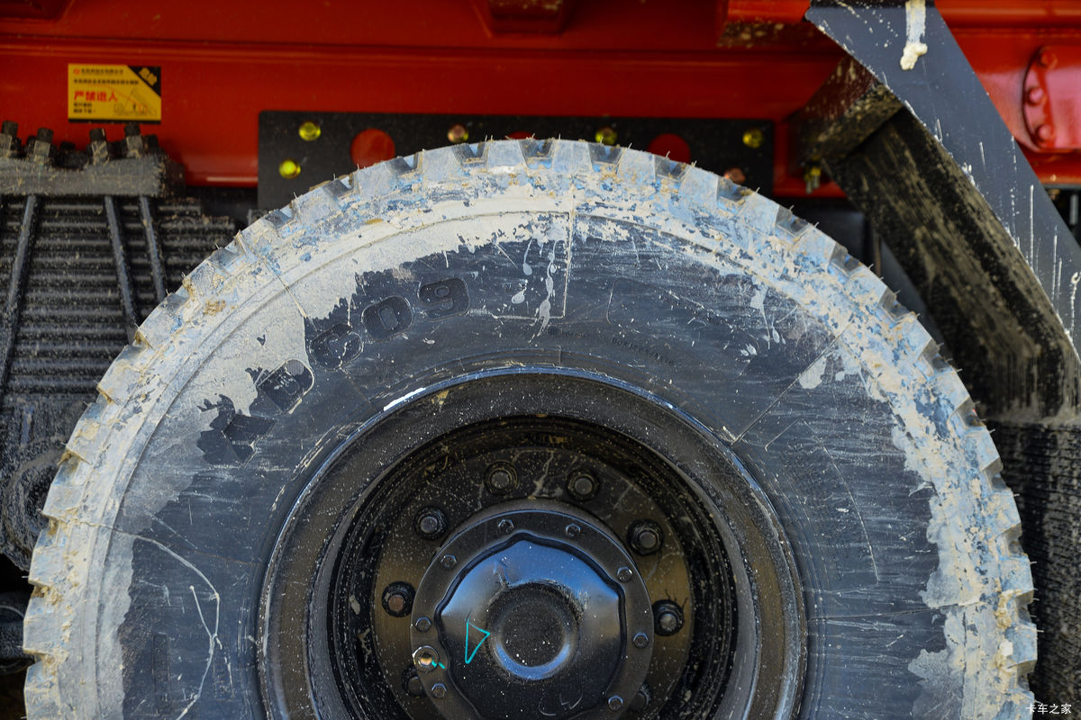 【图】东风商用车 天龙KC重卡 擎天版 465马力 8X4 6.8米自卸车(国六)_实拍图片_1932353_卡车之家