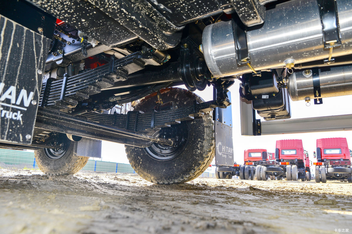 【图】东风商用车 天龙KC重卡 擎天版 465马力 8X4 6.8米自卸车(国六)_实拍图片_1932353_卡车之家