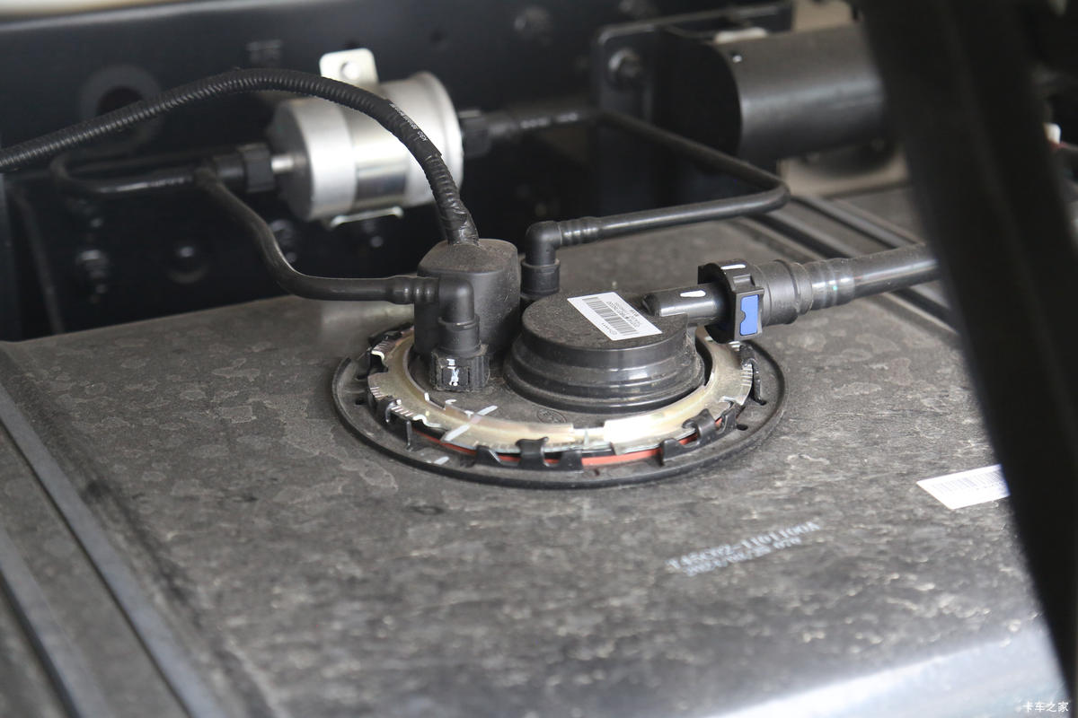 【图】比亚迪T5 财富版 4.5T 3.94米单排插电式增程混合动力冷藏车(BYD5040XLCHEV1)18.3kWh_实拍图片 ...