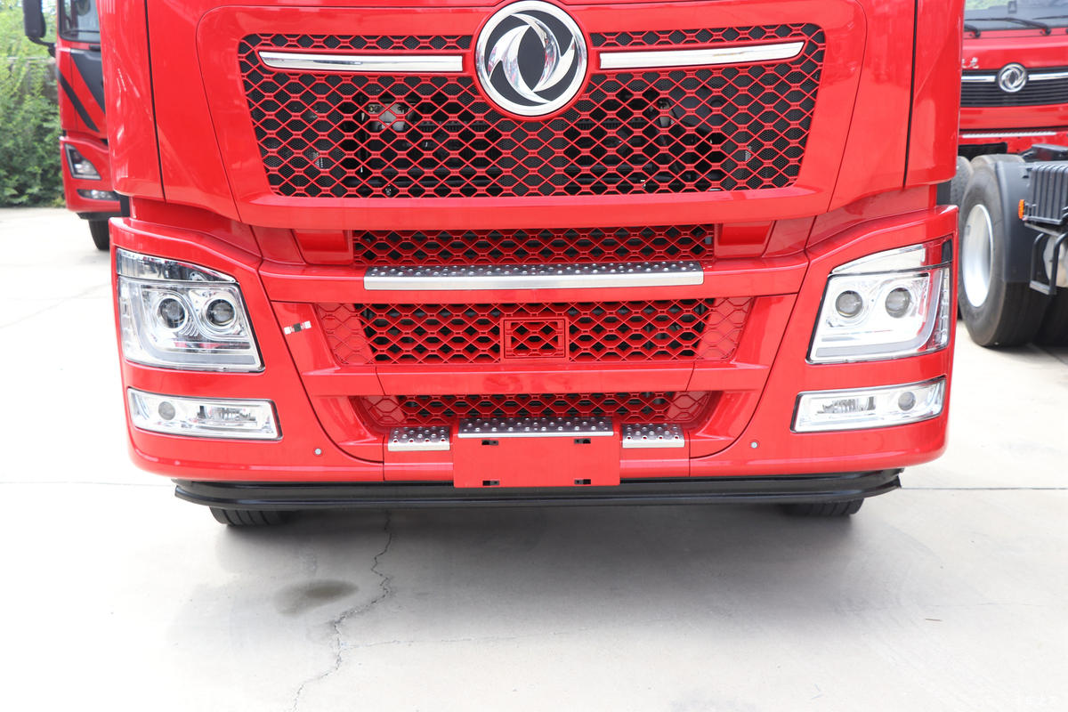 【图】东风商用车 天龙KL重卡 520马力 6X4 LNG牵引车(液缓)_实拍图片_1946575_卡车之家