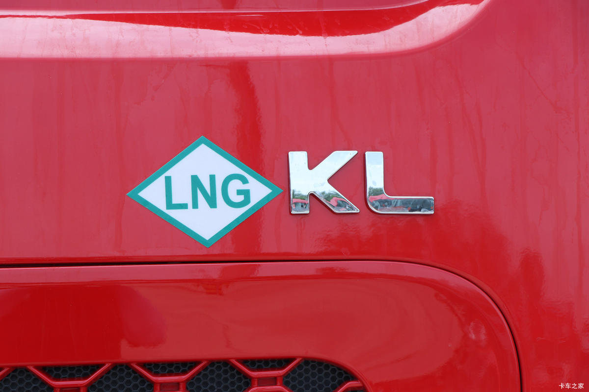 【图】东风商用车 天龙KL重卡 520马力 6X4 LNG牵引车(液缓)_实拍图片_1946575_卡车之家