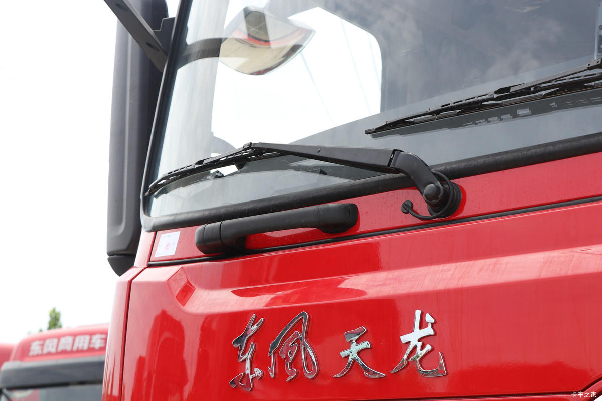 【图】东风商用车 天龙KL重卡 520马力 6X4 LNG牵引车(液缓)_实拍图片_1946575_卡车之家