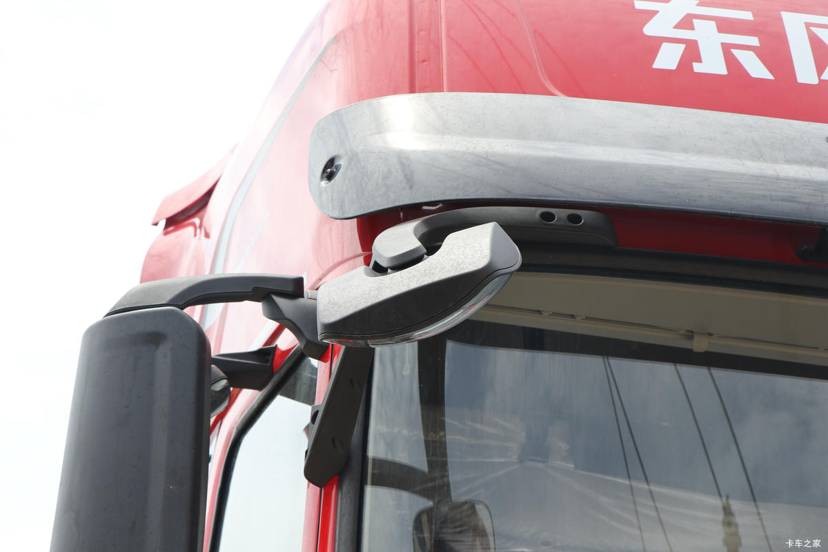 【图】东风商用车 天龙KL重卡 520马力 6X4 LNG牵引车(液缓)_实拍图片_1946575_卡车之家