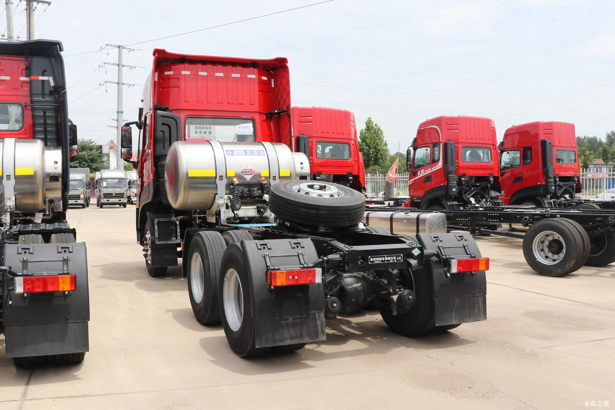 【图】东风商用车 天龙KL重卡 520马力 6X4 LNG牵引车(液缓)_实拍图片_1946575_卡车之家