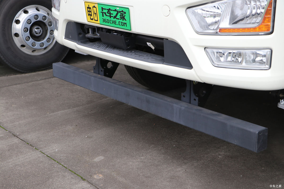 【图】一汽解放 J6L 6X4 纯电动牵引车(CA4250P62T1BEVA5)350kWh_实拍图片_1950785_卡车之家