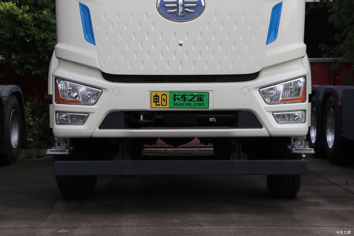 【图】一汽解放 J6L 6X4 纯电动牵引车(CA4250P62T1BEVA5)350kWh_实拍图片_1950785_卡车之家