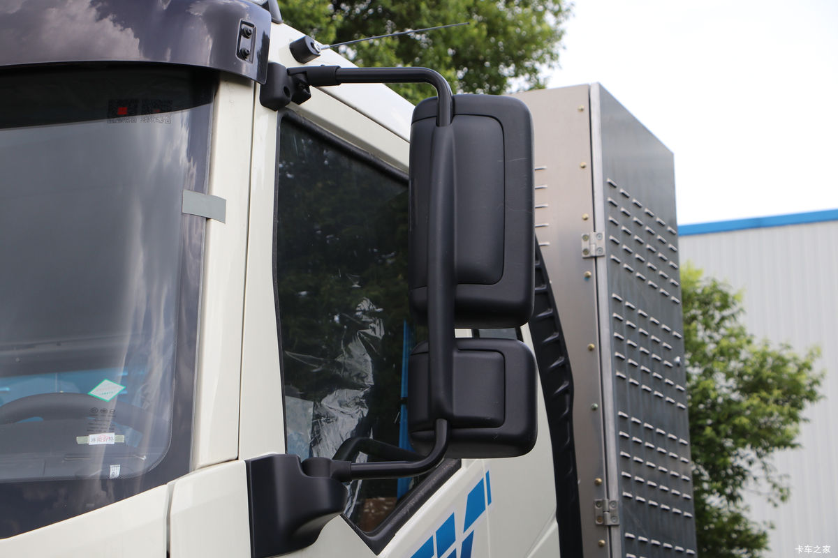 【图】一汽解放 J6L 6X4 纯电动牵引车(CA4250P62T1BEVA5)350kWh_实拍图片_1950785_卡车之家