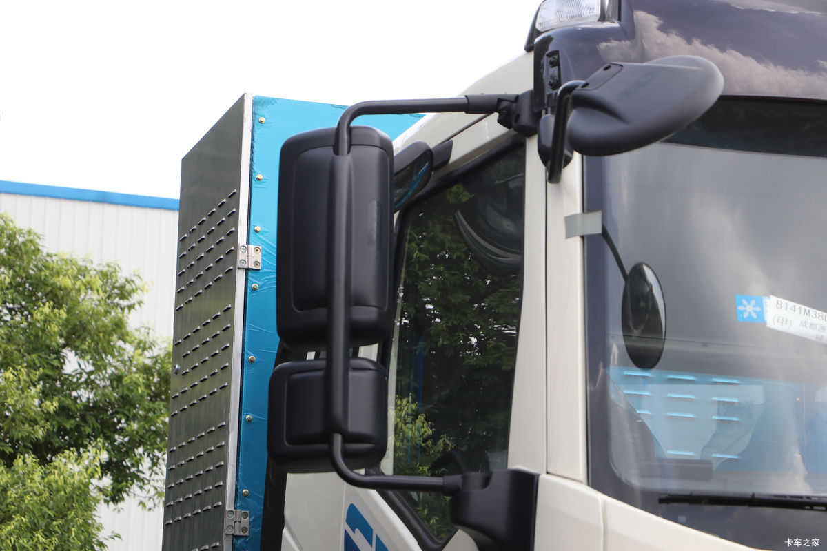 【图】一汽解放 J6L 6X4 纯电动牵引车(CA4250P62T1BEVA5)350kWh_实拍图片_1950785_卡车之家